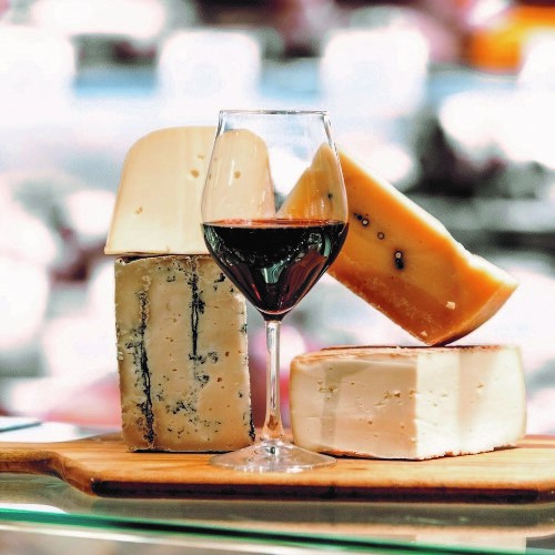 Formaggio & Vino: A Cheese and Wine Class in La Piazza | Eataly